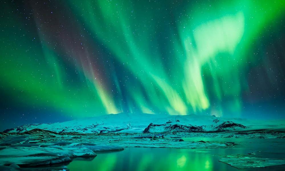 5K Icelandic colours and reflections: the Eye of the storm — Time Lapse ...